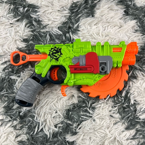 Nerf | Toys | Nerf Zombie Strike Crosscut Blaster Pistol Zombie Saw ...